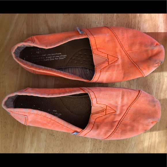 Toms | Shoes | Rare Toms Slip On Bright Orange Shoes Sz 6 | Poshmark